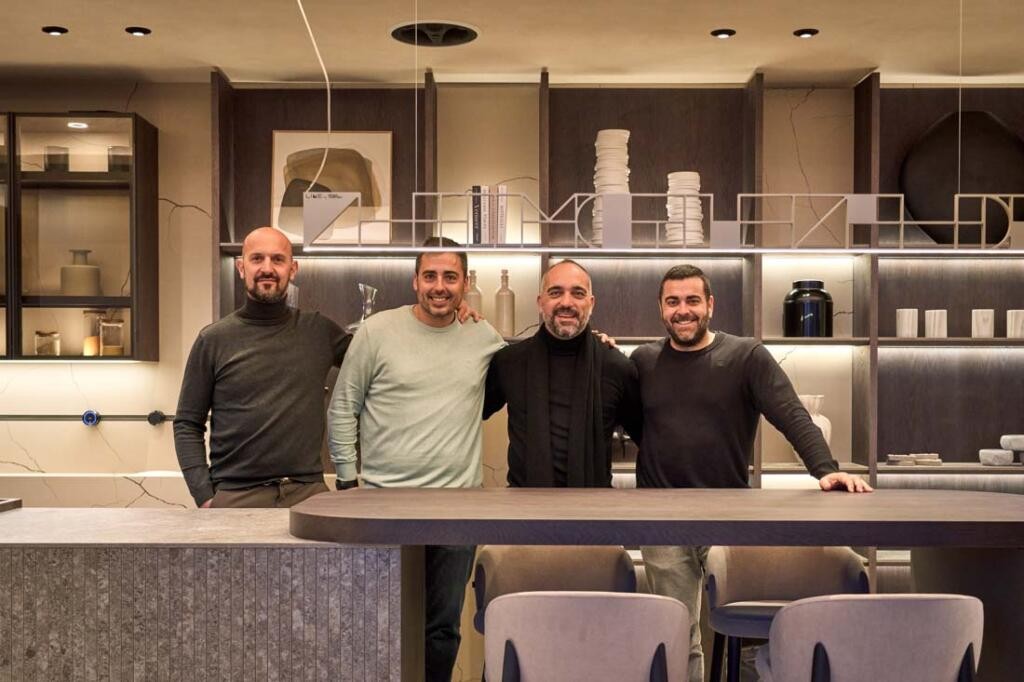 SUPERNOVA, el espacio de REKKER y Besform en la feria MIAD diseñado por ...